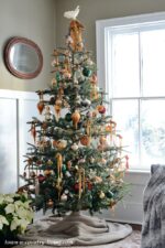 Christmas Tree Decorating Ideas + Trends for 2024 - Jenna Sue Design
