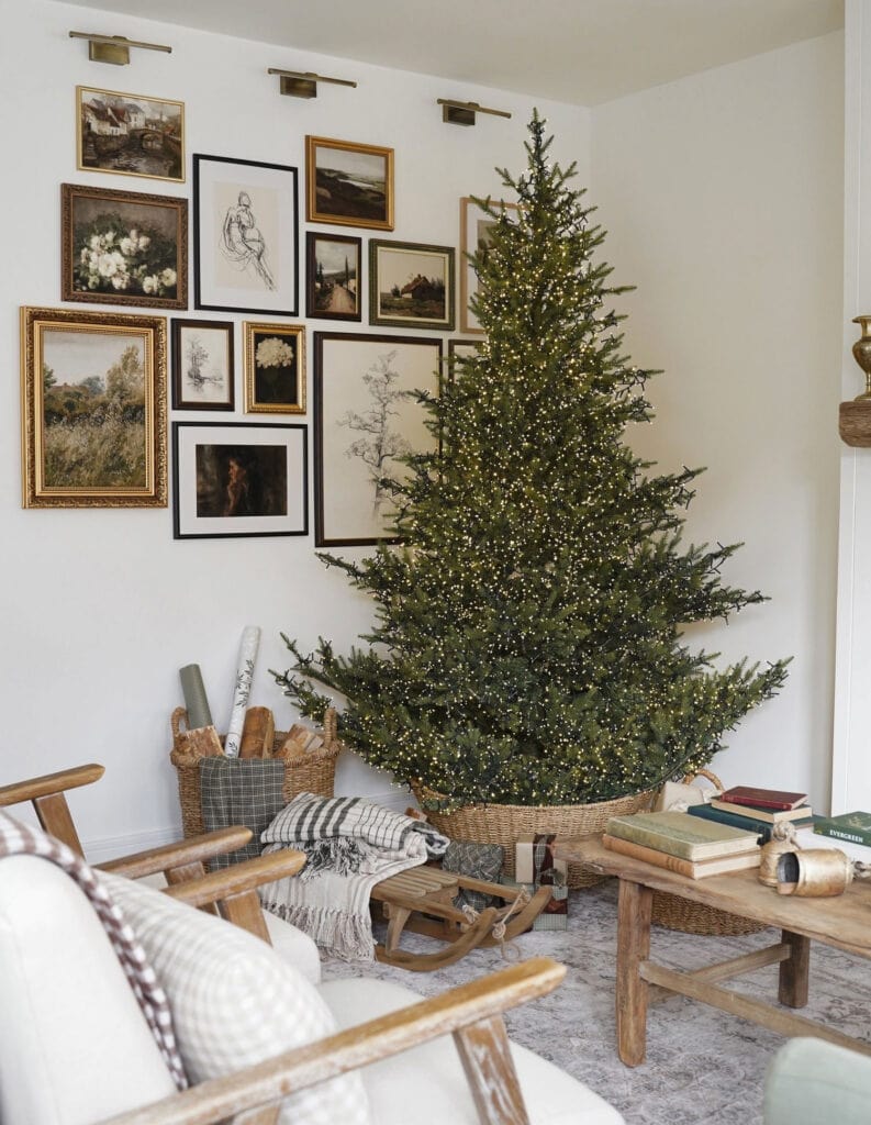 Christmas Tree Decorating Ideas + Trends for 2025 - Jenna Sue Design