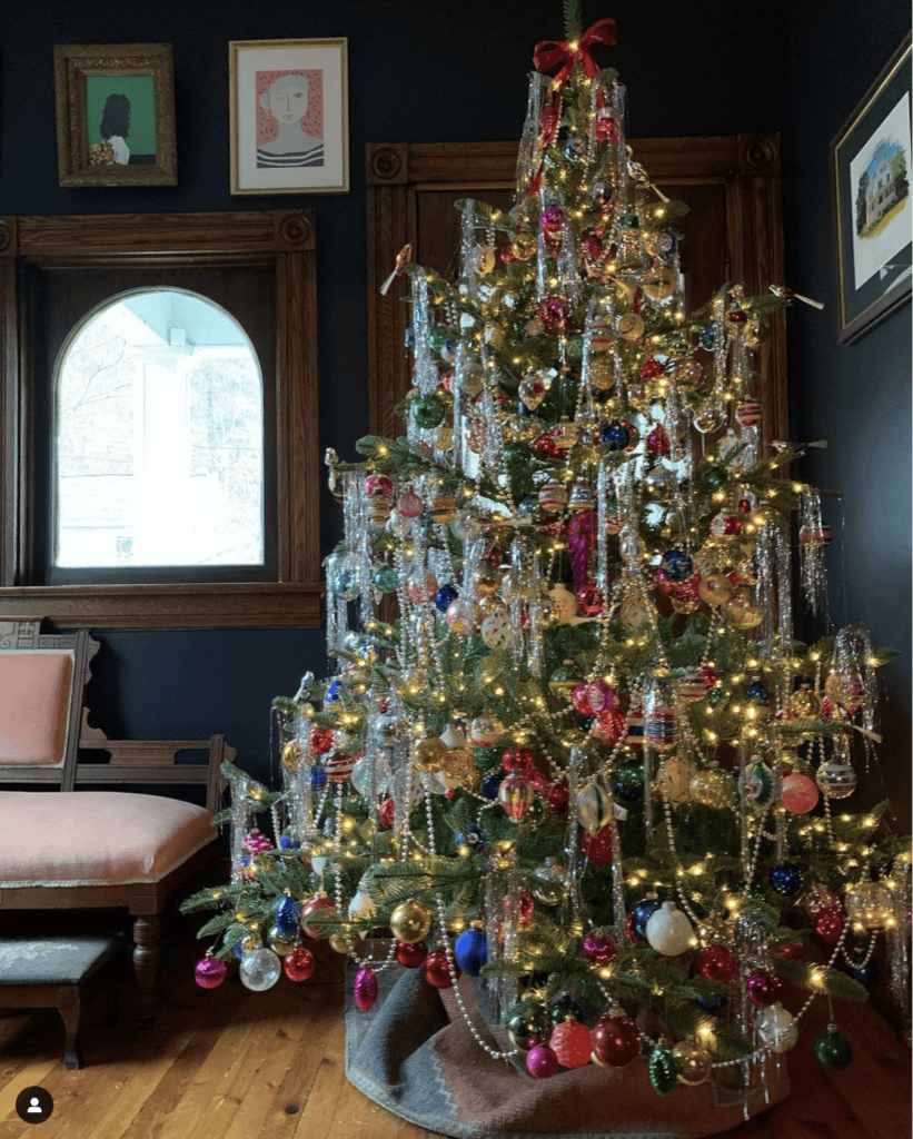Christmas Tree Decorating Ideas + Trends for 2024 - Jenna Sue Design
