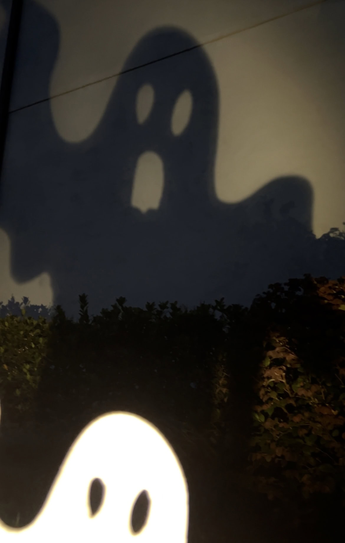 How to make Halloween Ghost Shadows - Jenna Sue Design