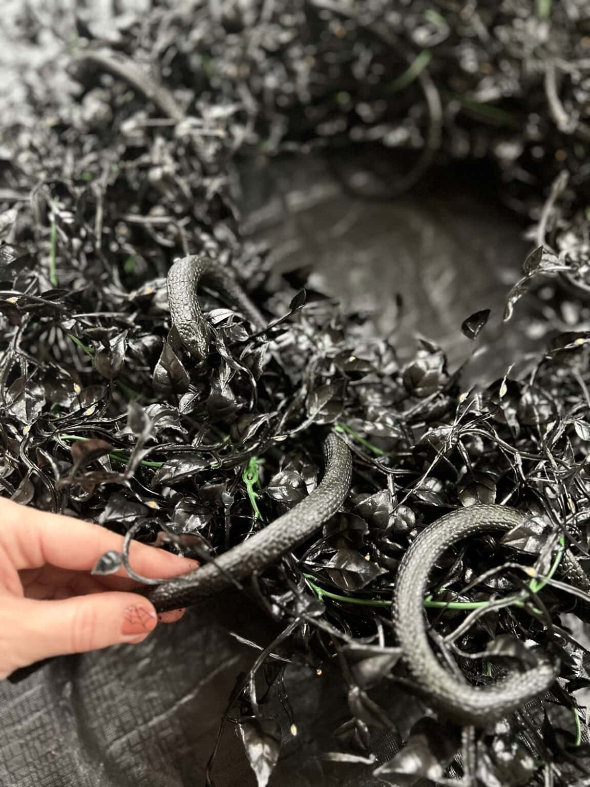 DIY Spooky Halloween Wreath - Jenna Sue Design