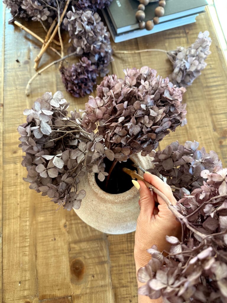 How to arrange and style dried florals - Jenna Sue Design